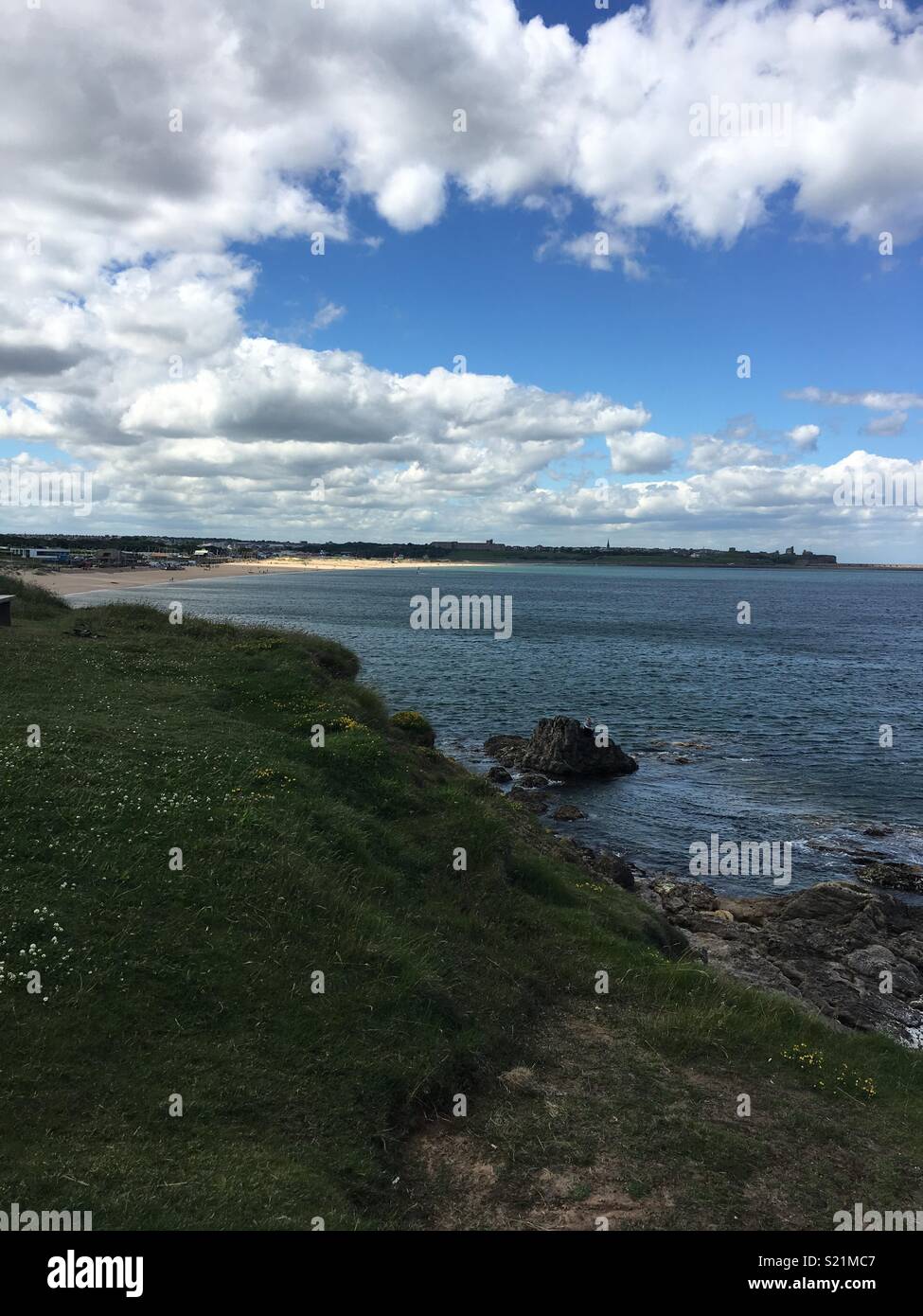 South shields coast hi-res stock photography and images - Alamy
