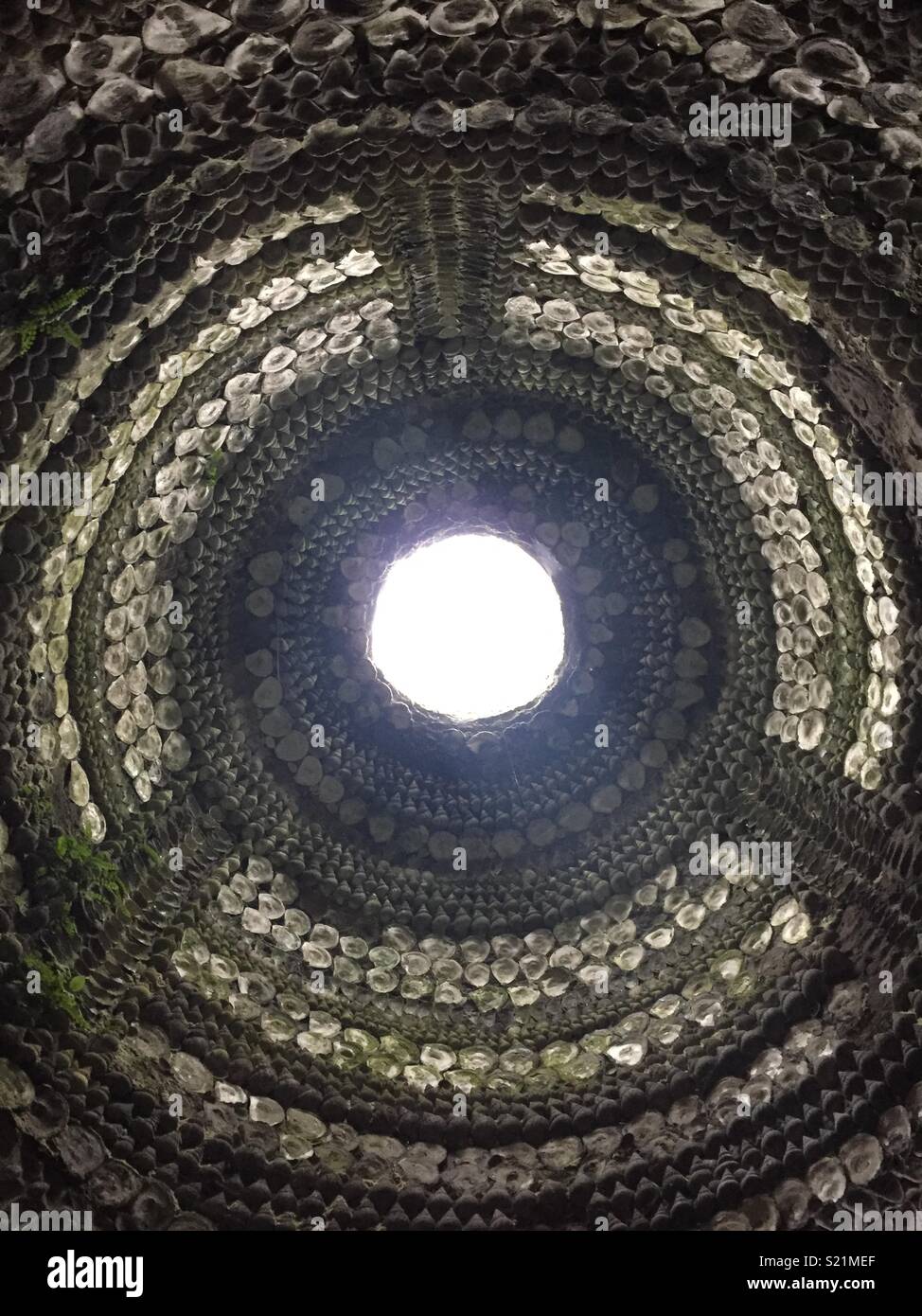Shell grotto hi-res stock photography and images - Alamy