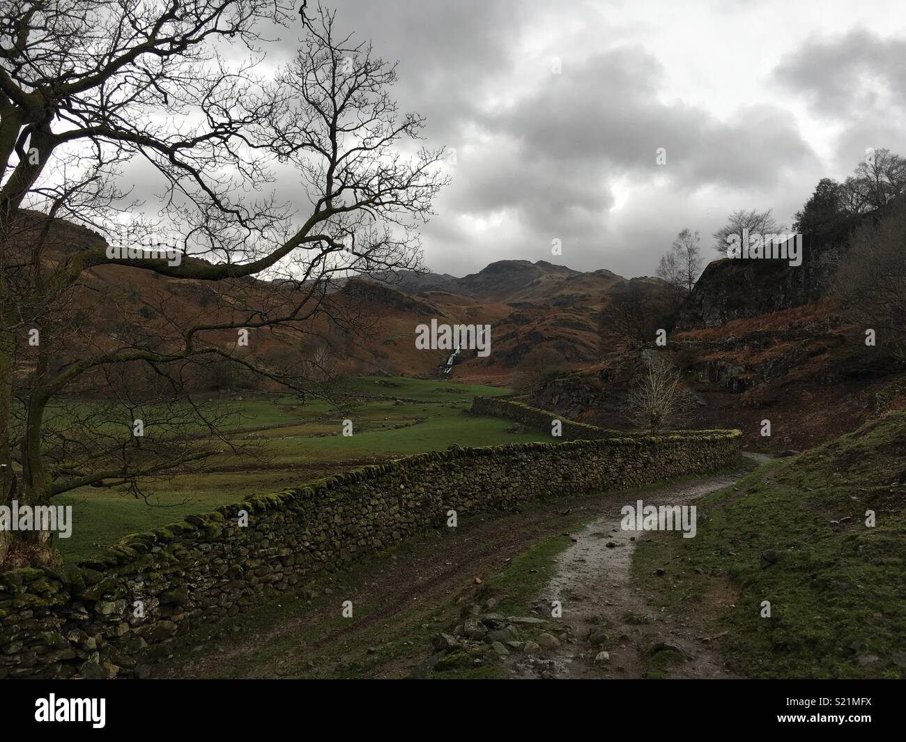 Cumbrian fells hi-res stock photography and images - Alamy