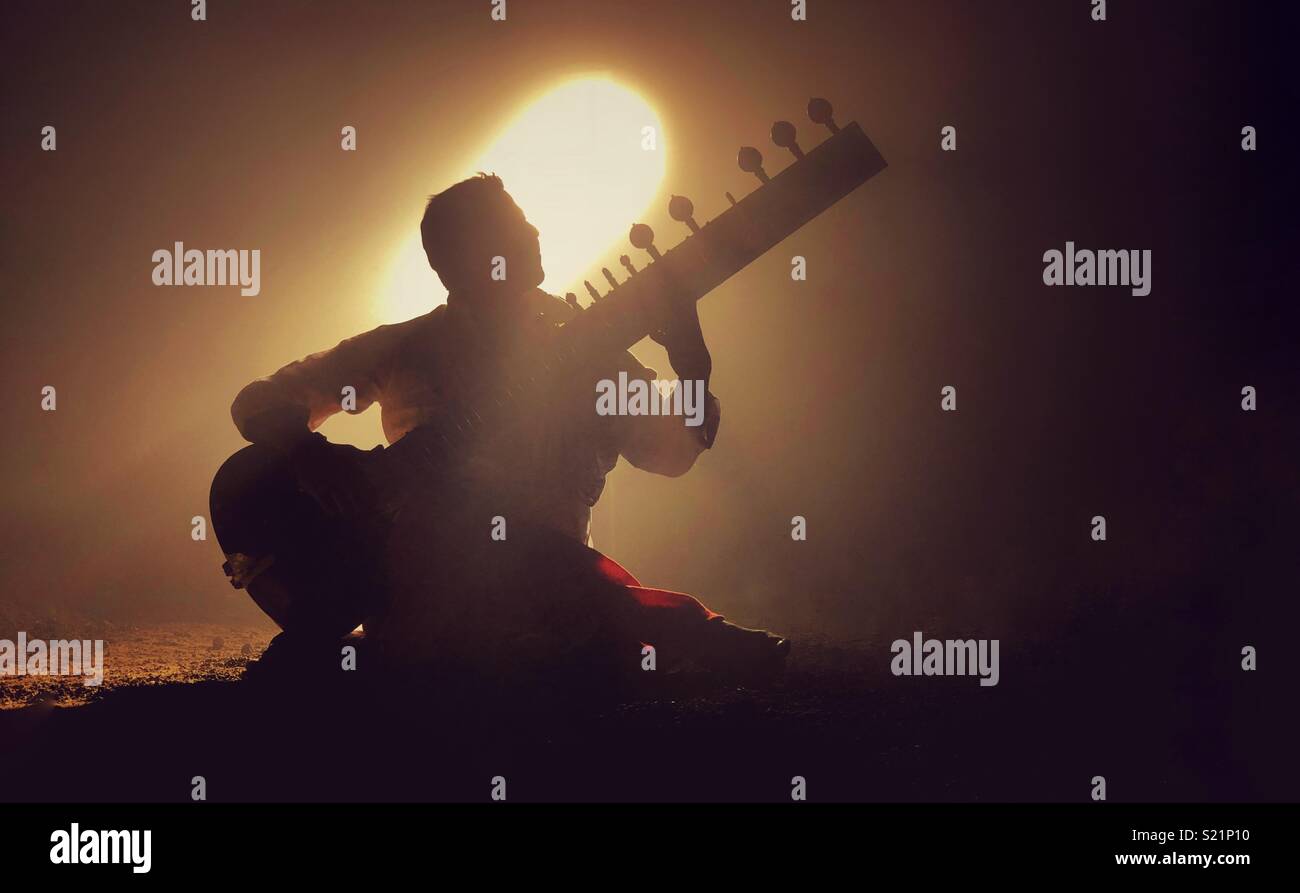Indian classical musicians hi-res stock photography and images - Alamy