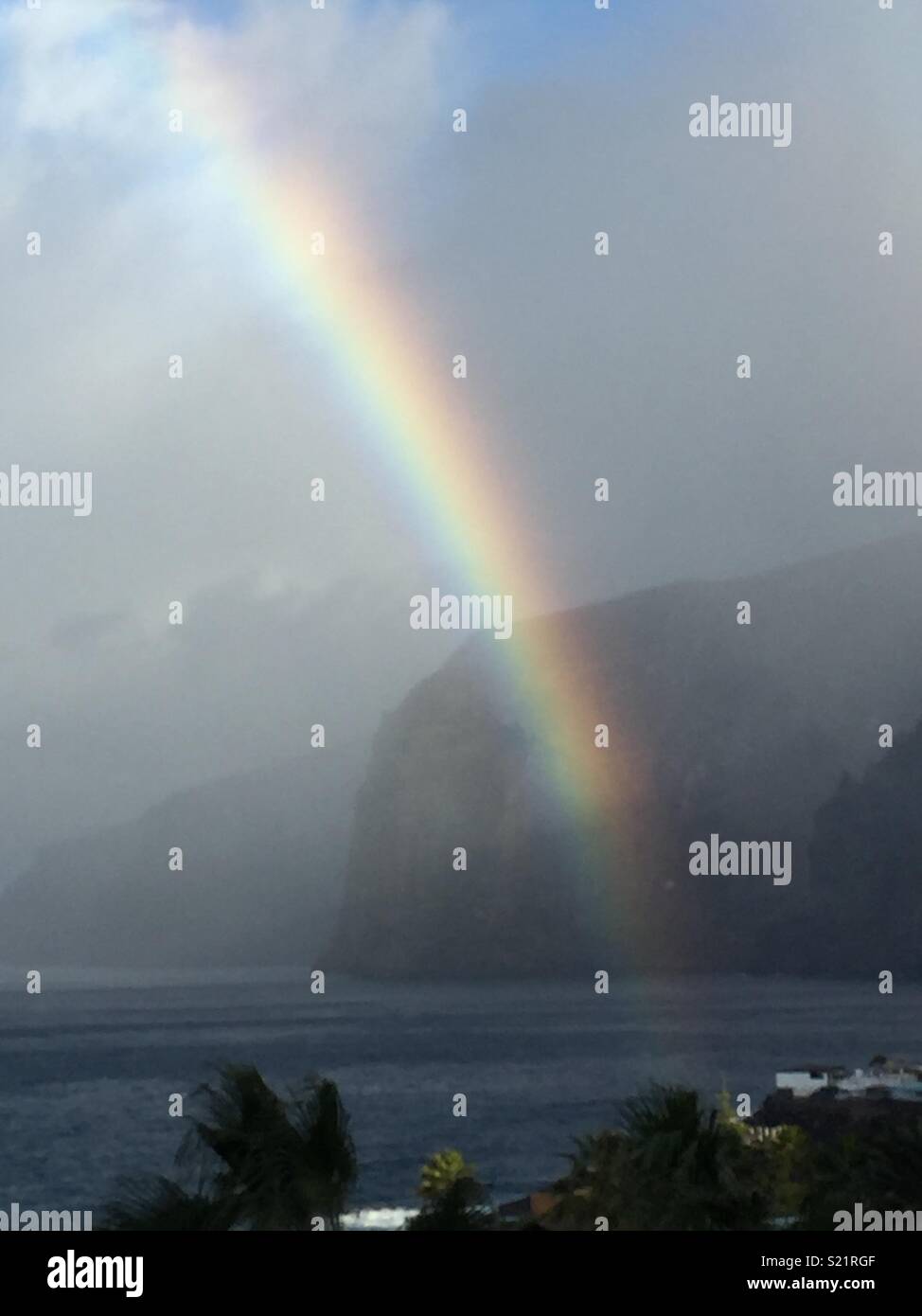 Low rainbow hi-res stock photography and images - Alamy