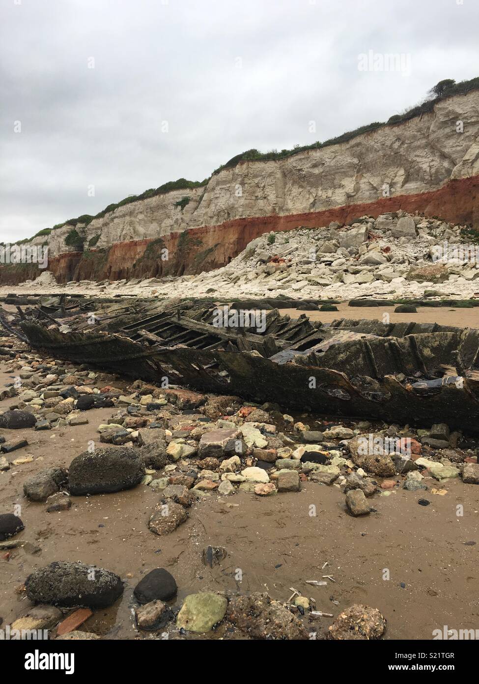 Hunstanton shipwreck hi-res stock photography and images - Alamy