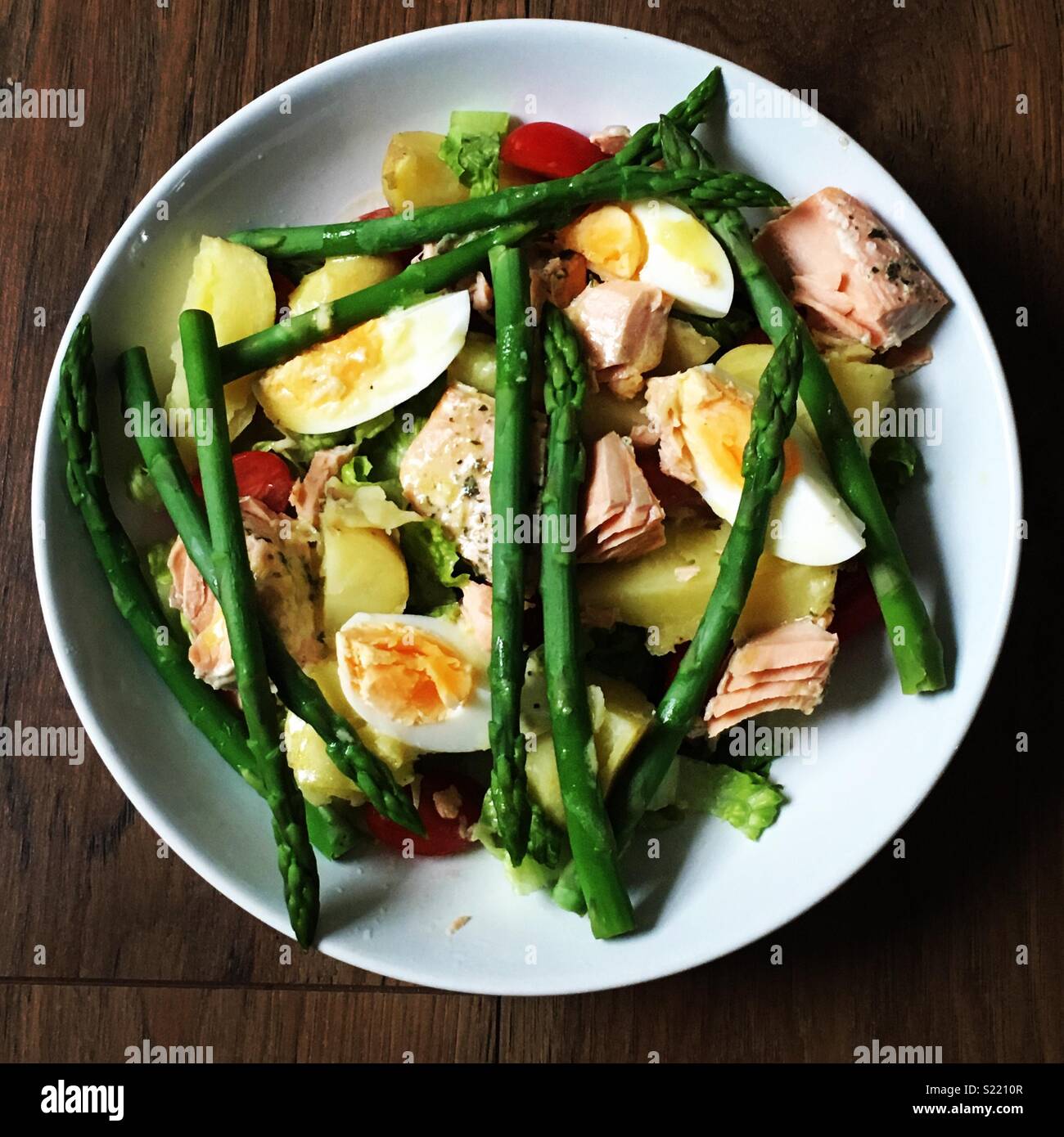 A colourful and healthy salad Stock Photo - Alamy