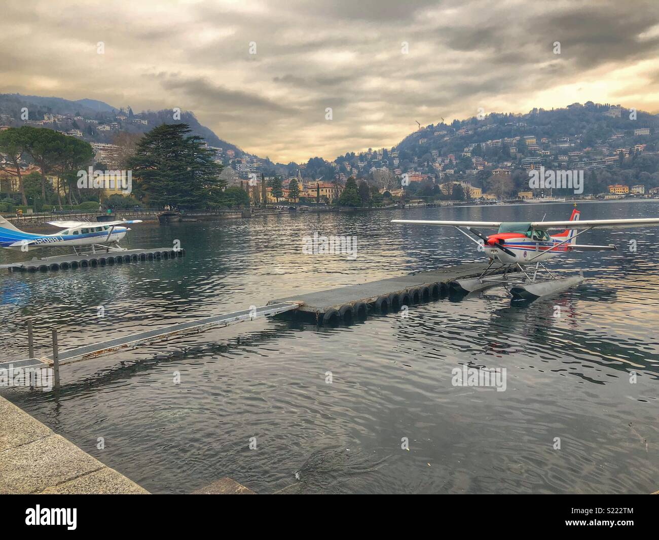 Water planes hi-res stock photography and images - Alamy