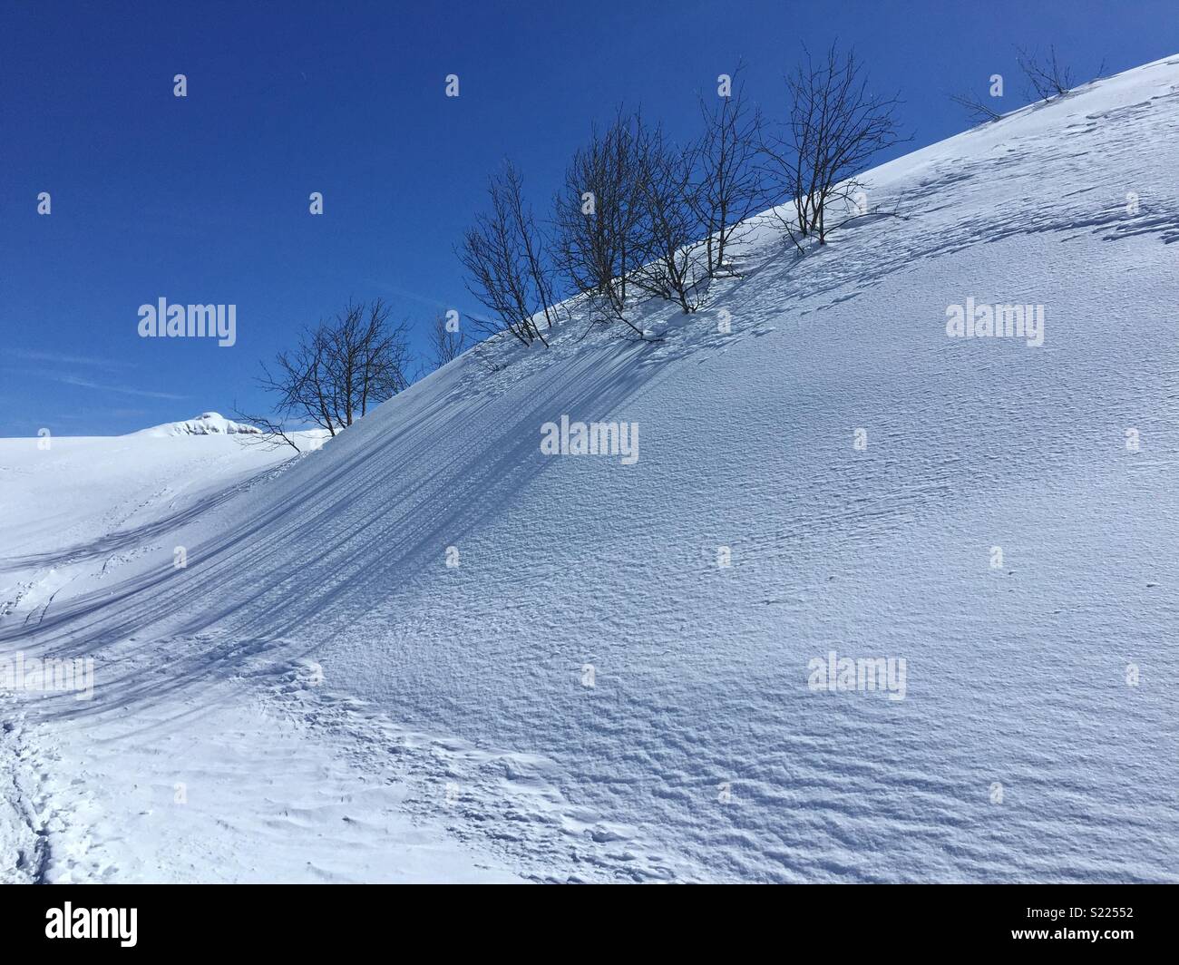 Blue sky in french alps hi-res stock photography and images - Alamy