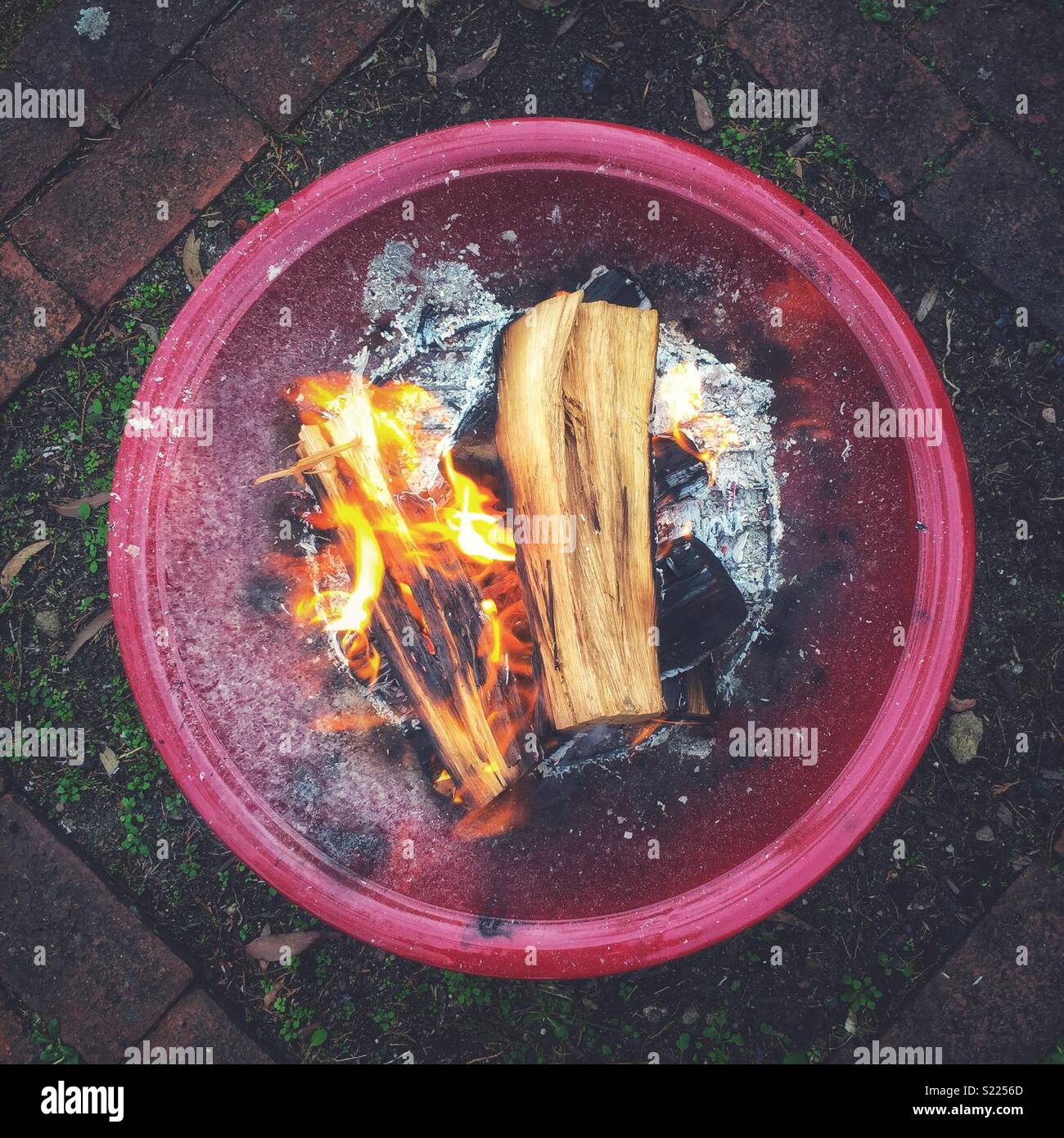 Top down fire hi-res stock photography and images - Alamy