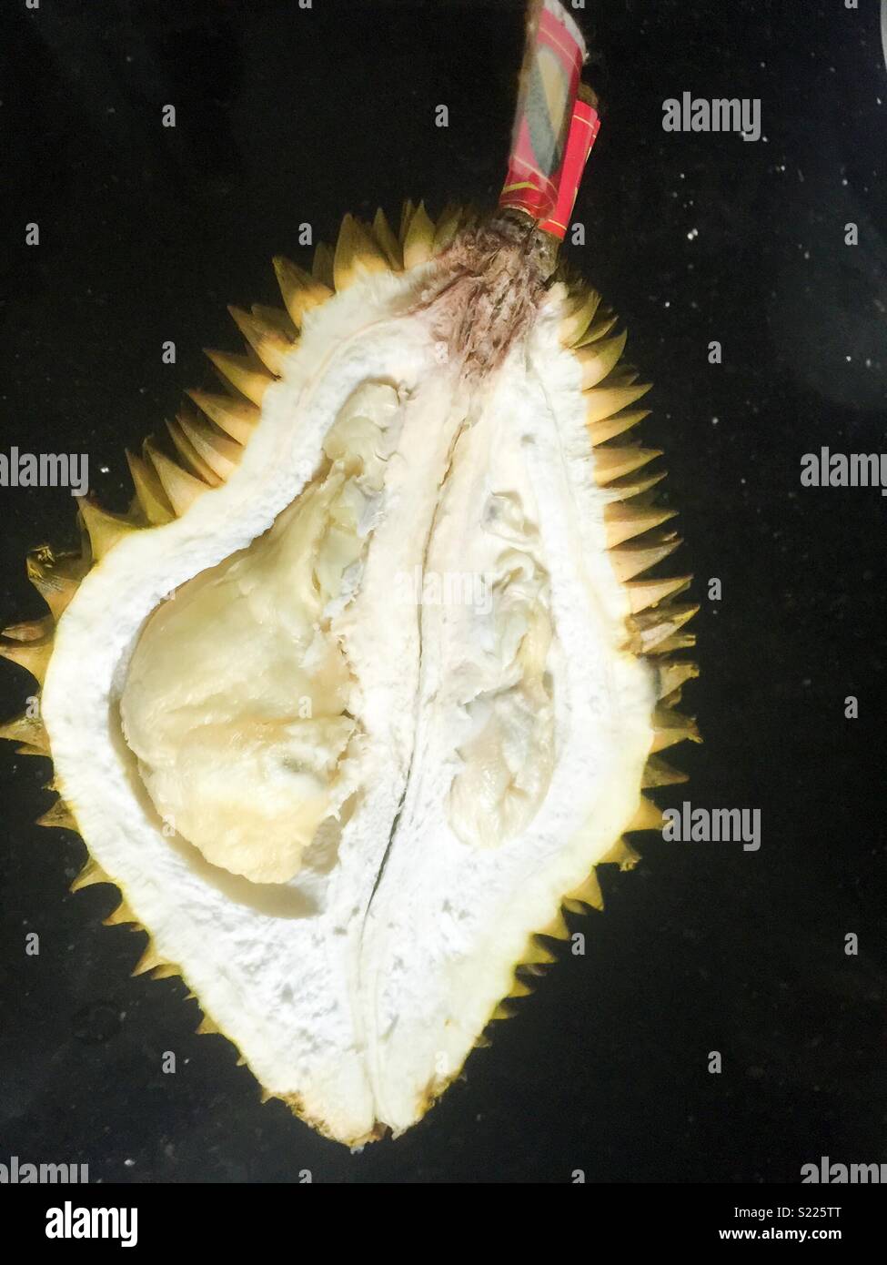 Cut durian hi-res stock photography and images - Alamy