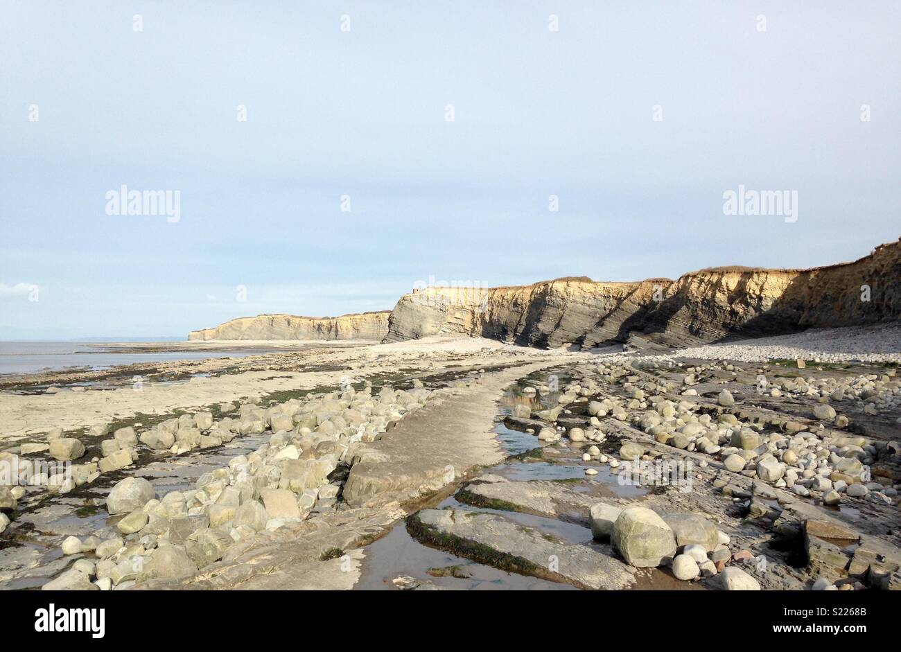 Beach on the Jurassic coast Stock Photo - Alamy