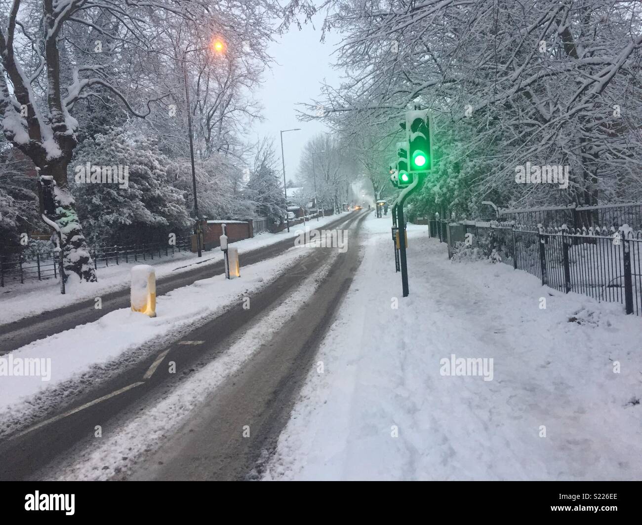 Birmingham snowing hi-res stock photography and images - Alamy