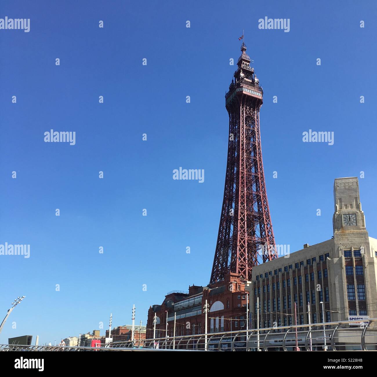 Blackpool tower blue sky hi-res stock photography and images - Alamy