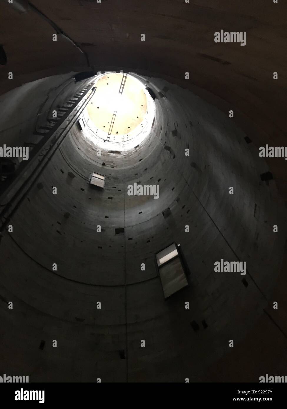 Inside the leaning tower of pisa hi-res stock photography and images ...