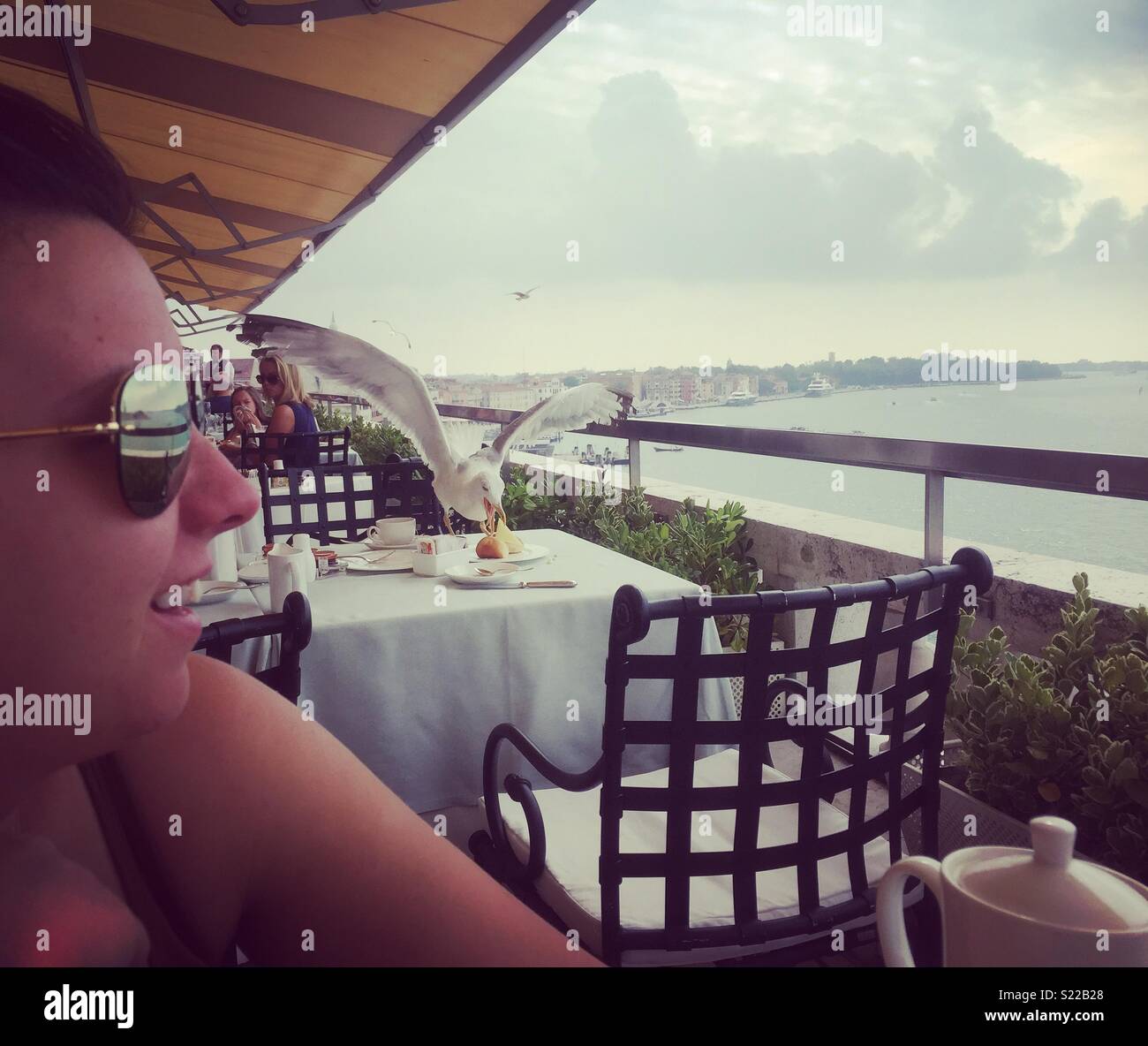 Eye point hi-res stock photography and images - Alamy