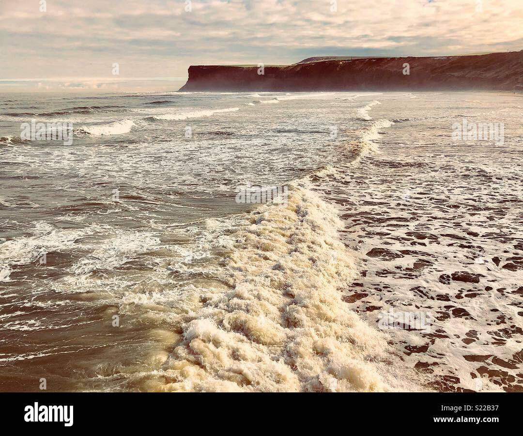 Saltburn cliffs hi-res stock photography and images - Alamy