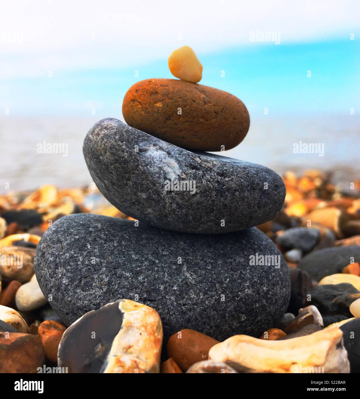 Stone stack beach hi-res stock photography and images - Alamy