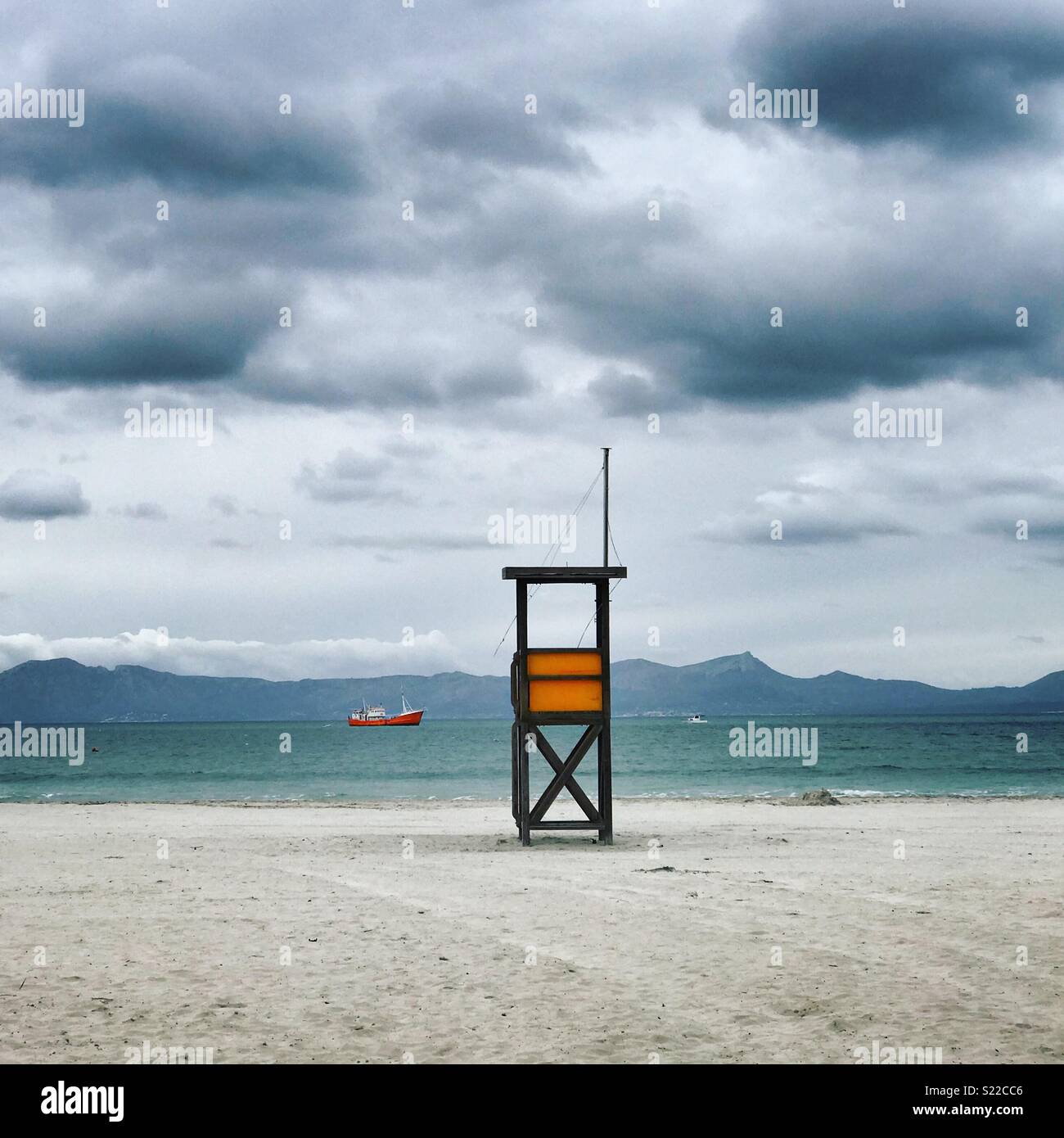Lifeguard lookout tower hi-res stock photography and images - Alamy
