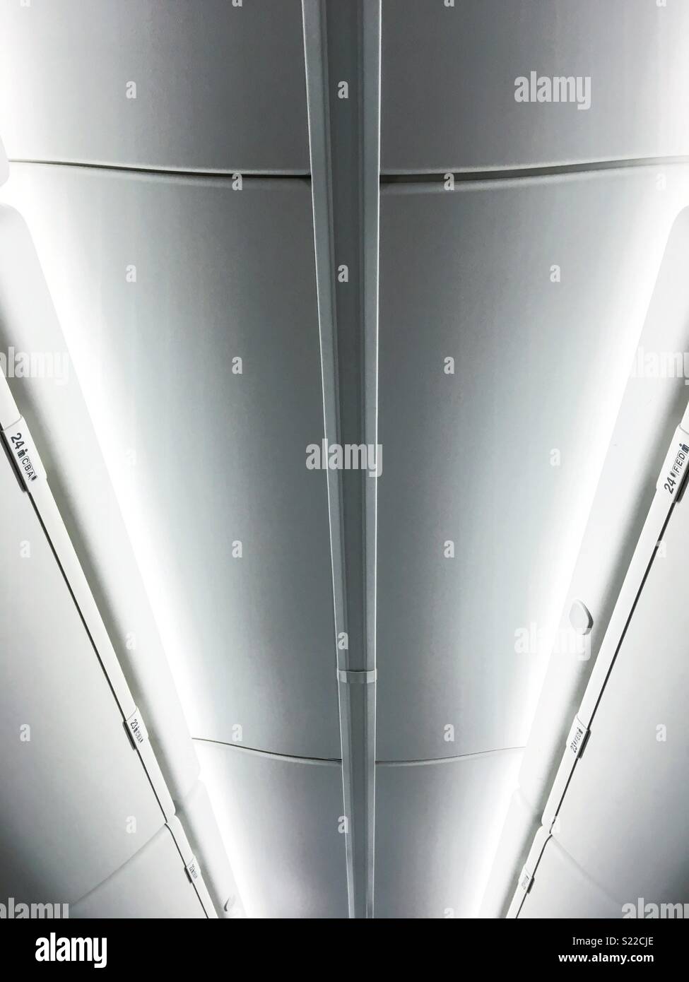 Ceiling lines hi-res stock photography and images - Alamy