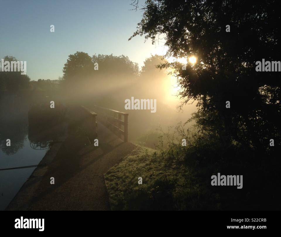 Inspiration bridge hi-res stock photography and images - Alamy