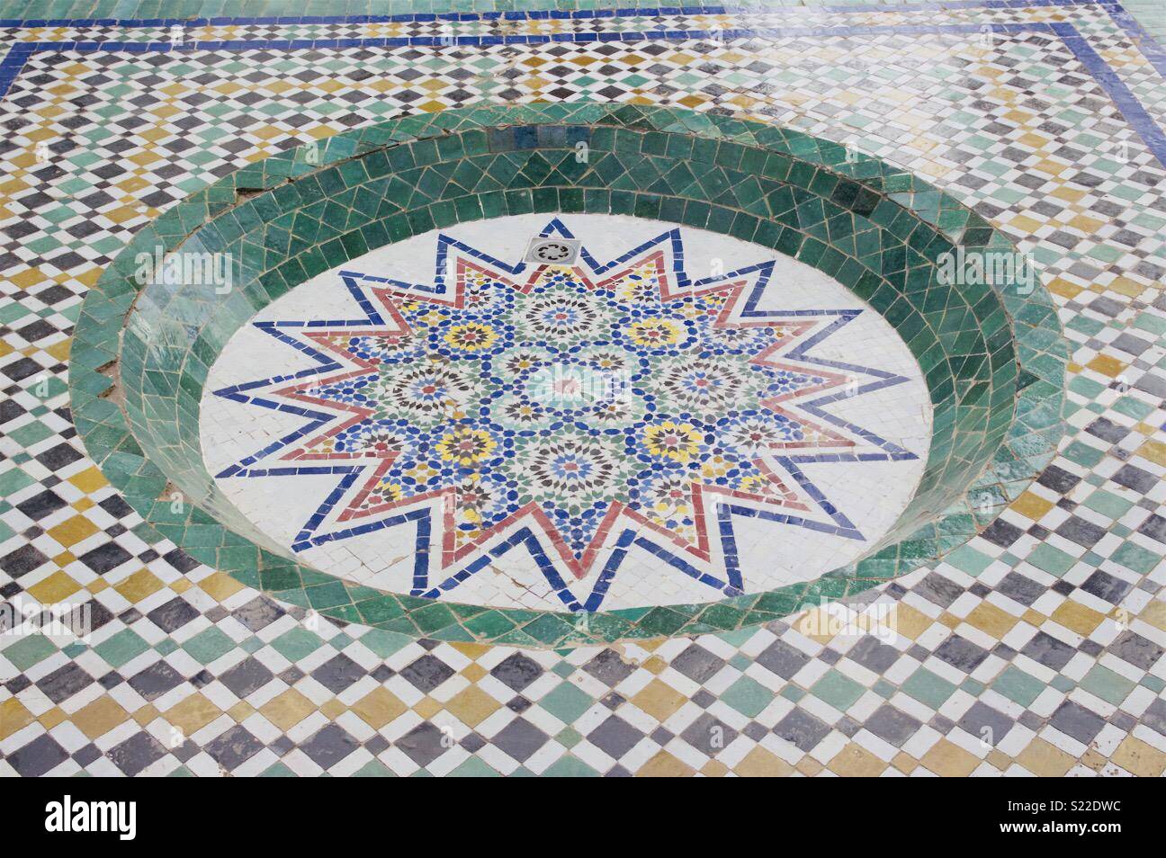 16 point star hi-res stock photography and images - Alamy