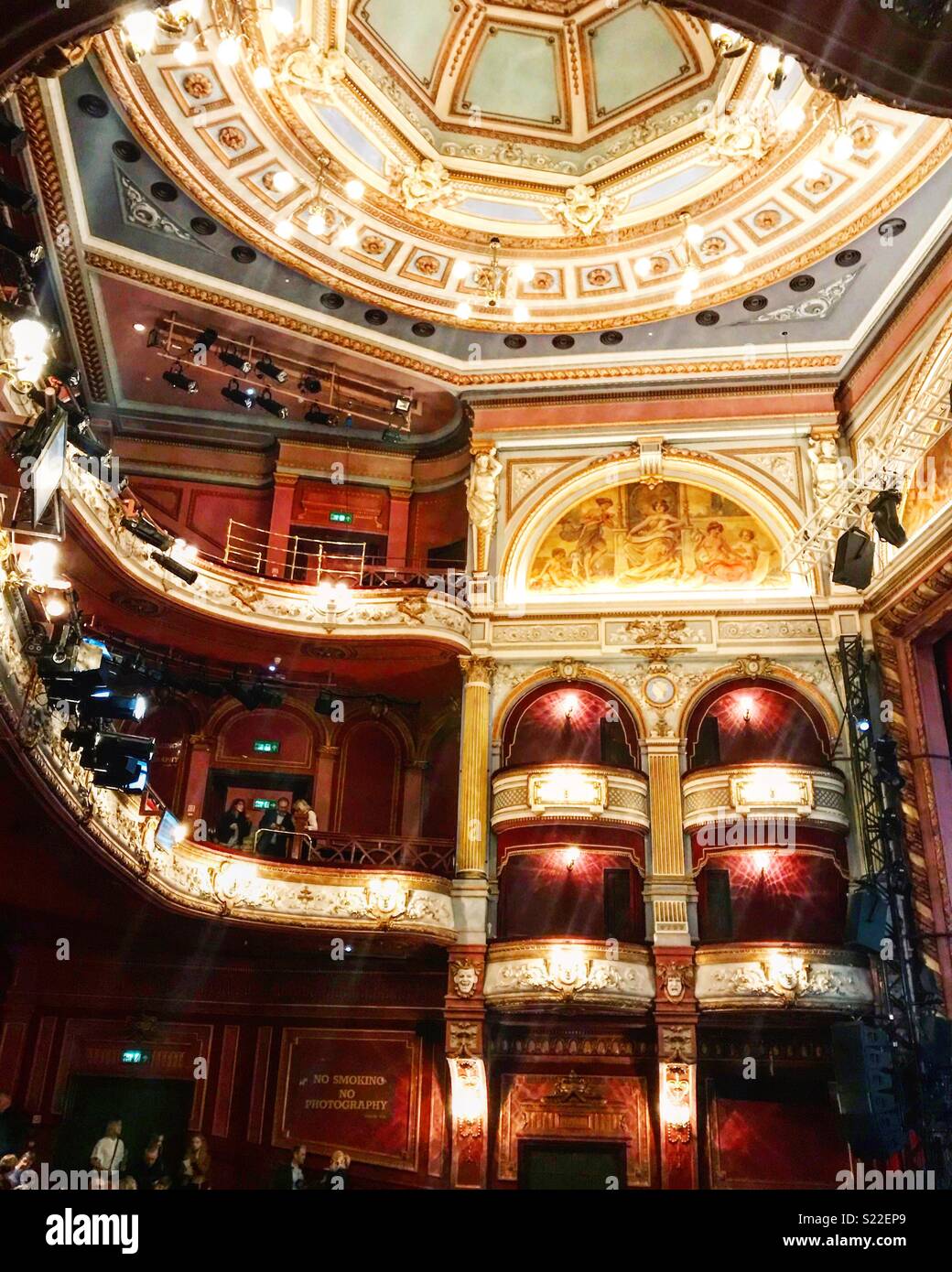 Alhambra theatre bradford hi-res stock photography and images - Alamy