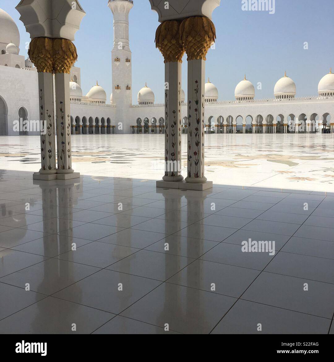 Sheik zayed hi-res stock photography and images - Alamy