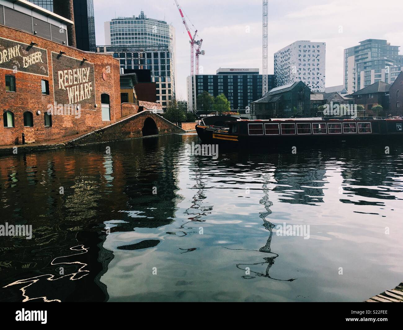Birmingham city centre locks hi-res stock photography and images - Alamy