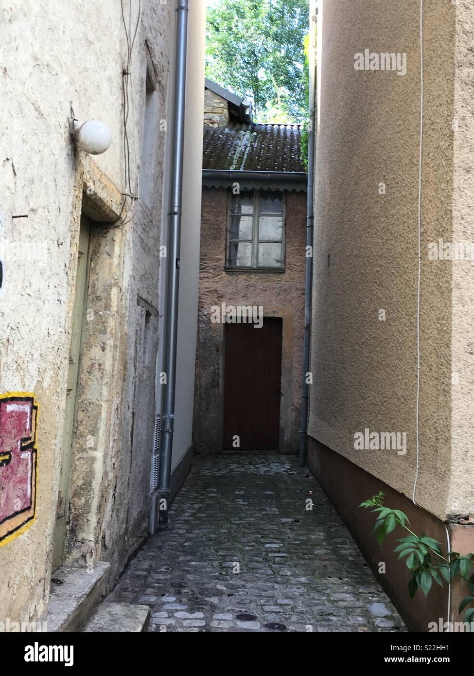 Tiny lane hi-res stock photography and images - Alamy
