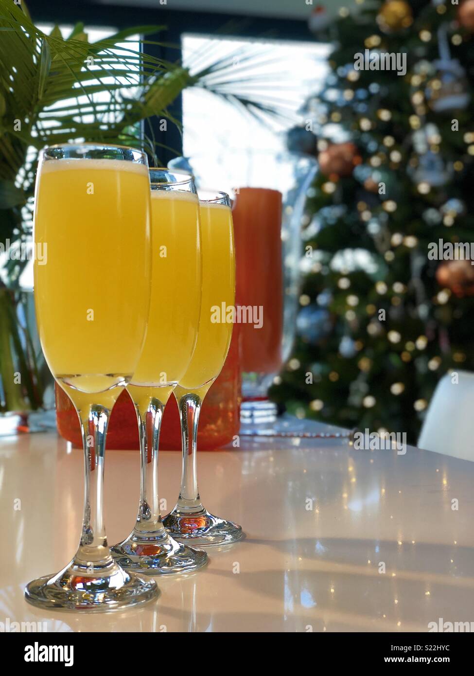 Bucks fizz hi-res stock photography and images - Alamy