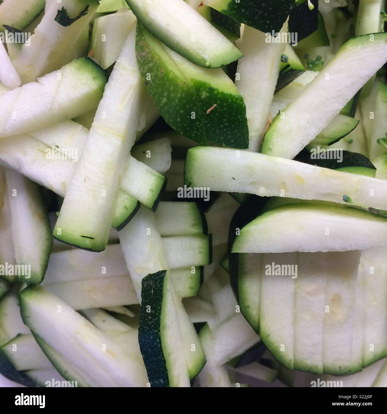 Courgette vegetable salad hi-res stock photography and images - Alamy