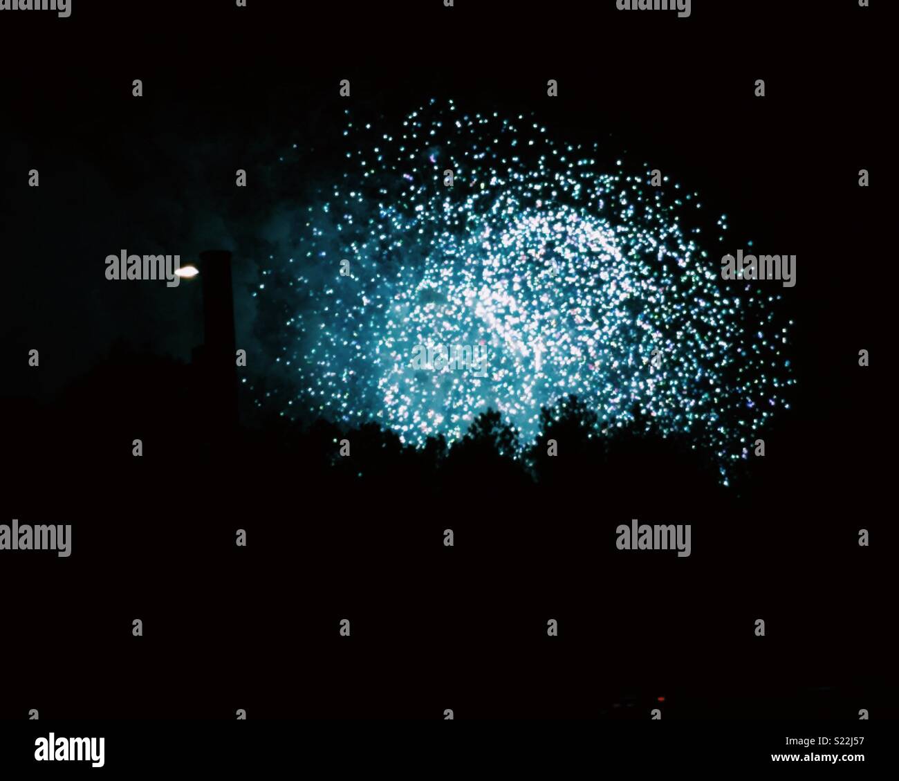 Fireworks fourth of july hi-res stock photography and images - Alamy