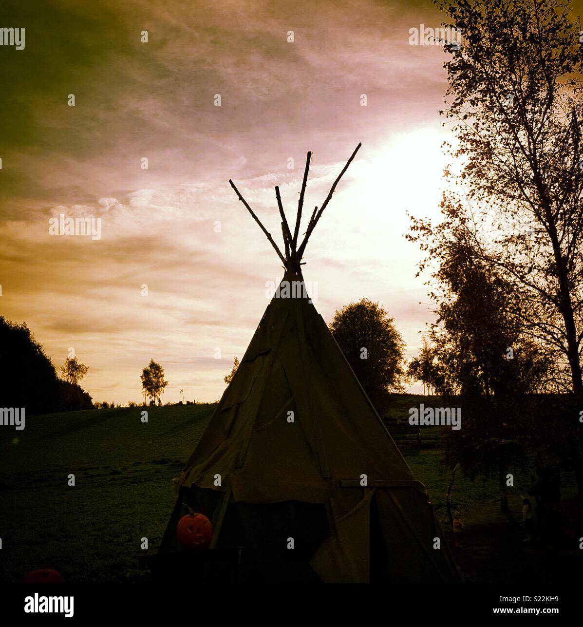 Teepee sunrise hi-res stock photography and images - Alamy