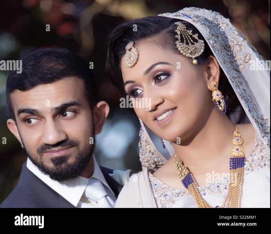 Indian bride with groom hi-res stock photography and images - Alamy