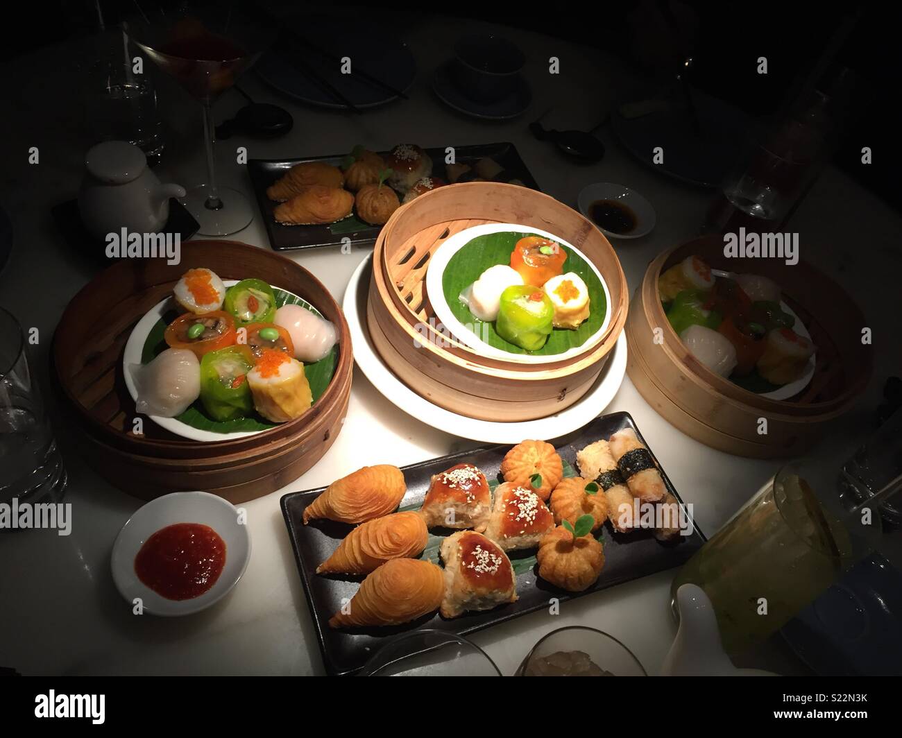 Hakkasan restaurant hi-res stock photography and images - Alamy