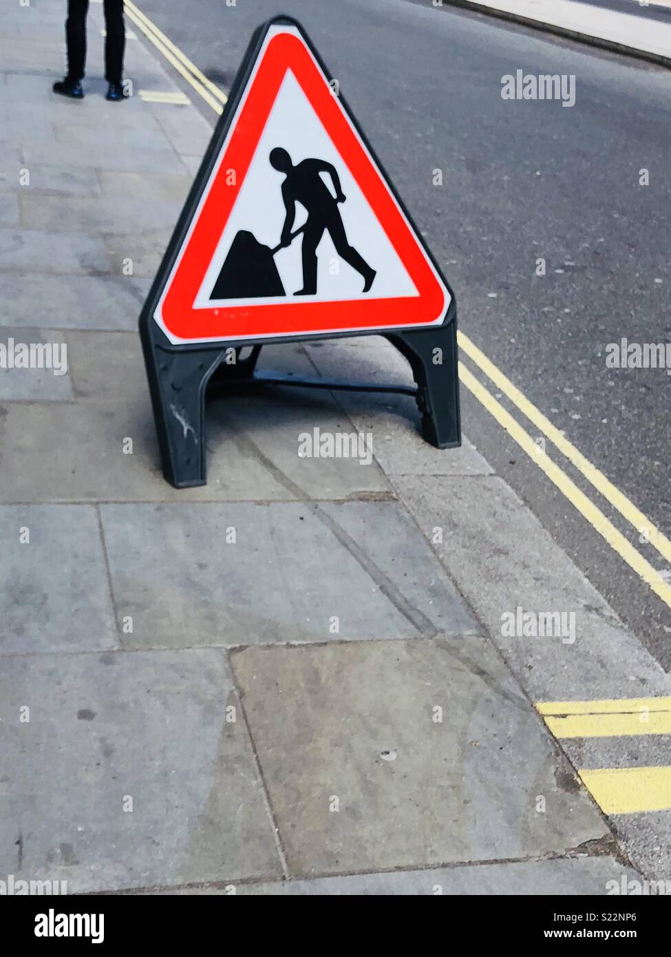 Men at work sign hi-res stock photography and images - Alamy