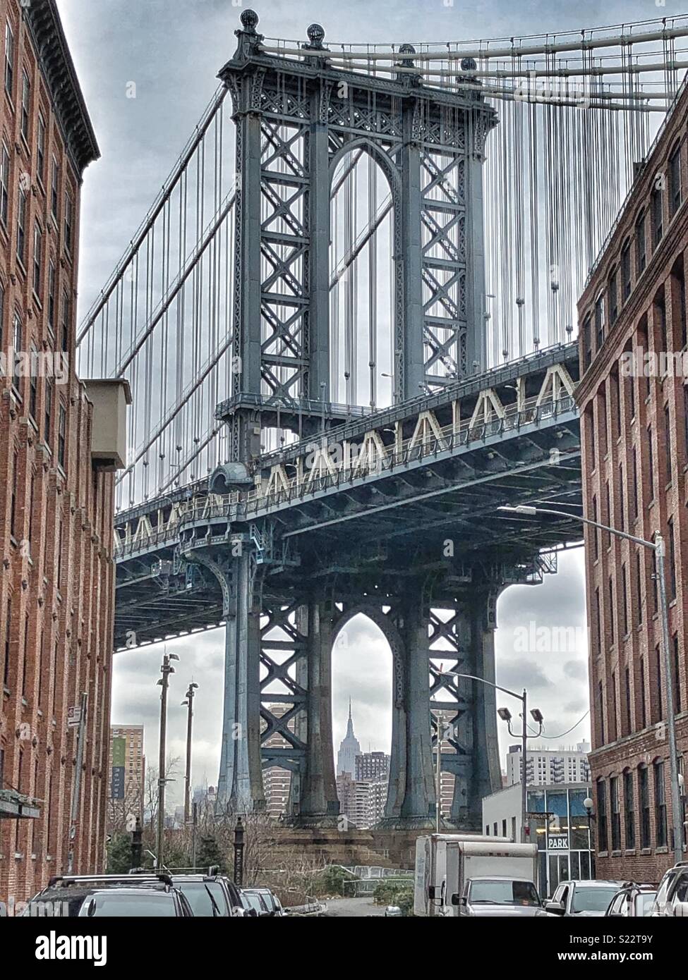 View of the Manhattan bridge from ‘dumbo’ Washington Street Brooklyn ...