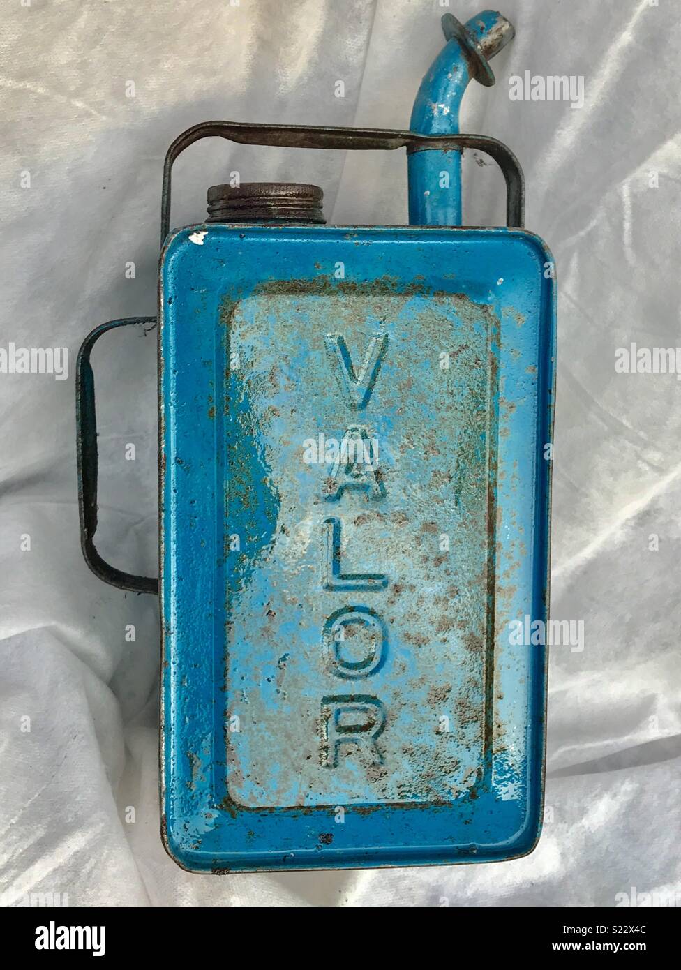 Vintage kerosene can hi-res stock photography and images - Alamy