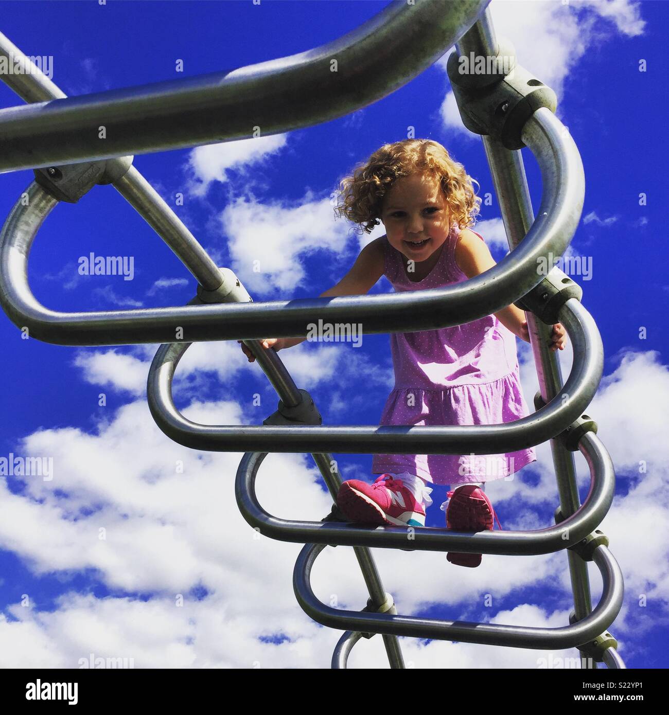 Climbing frame park hi-res stock photography and images - Alamy