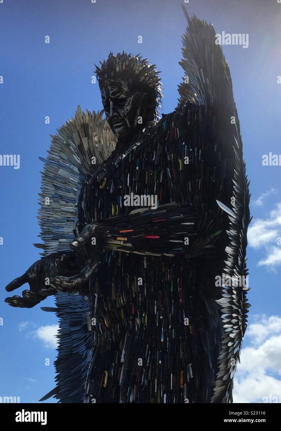 Sculpture made of knives hi-res stock photography and images - Alamy