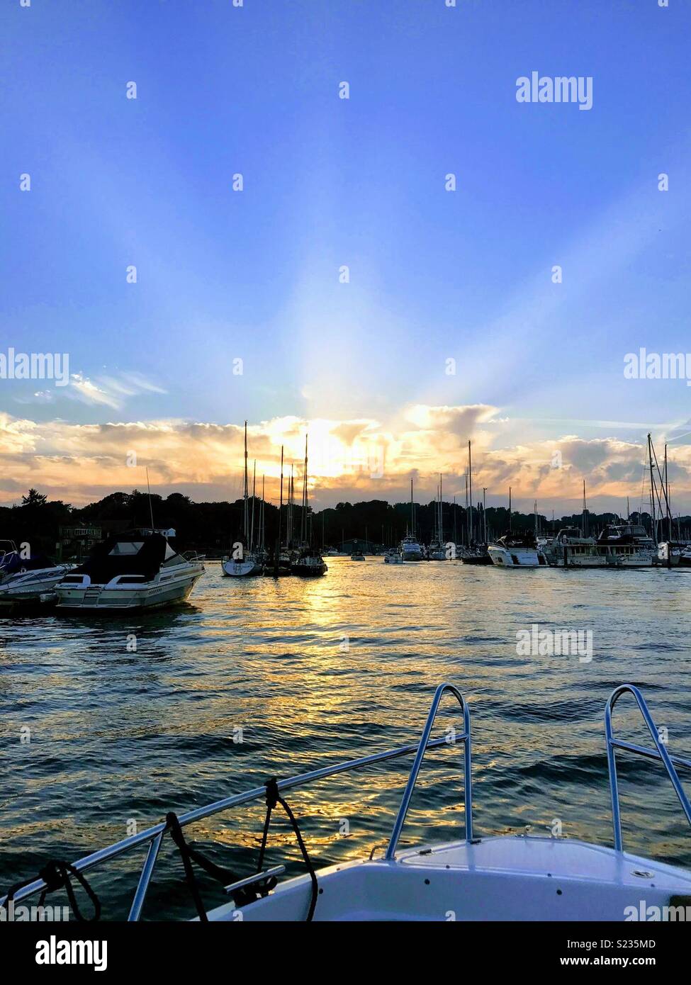 Hamble river hi-res stock photography and images - Alamy