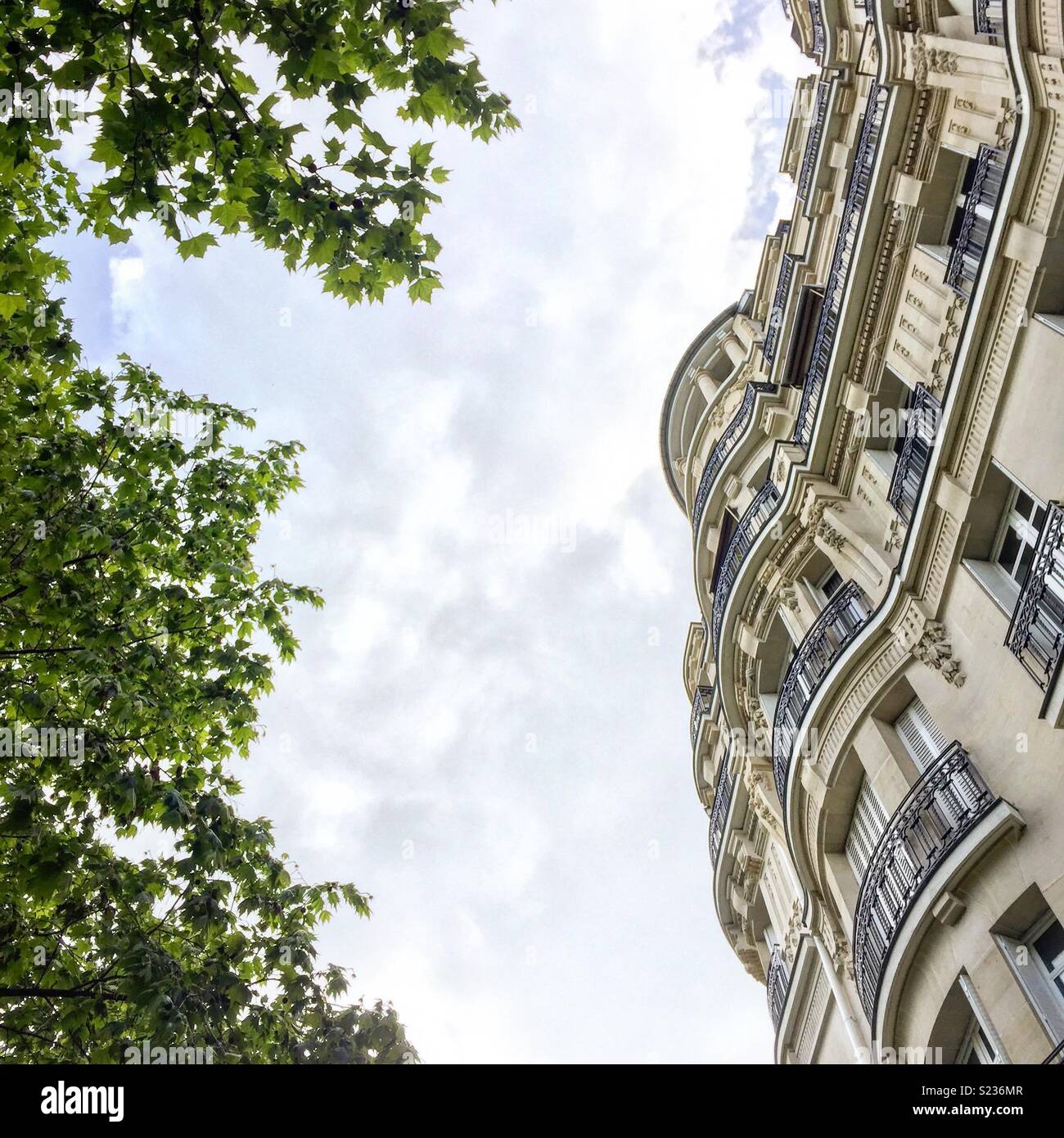 Parisian flats hi-res stock photography and images - Alamy