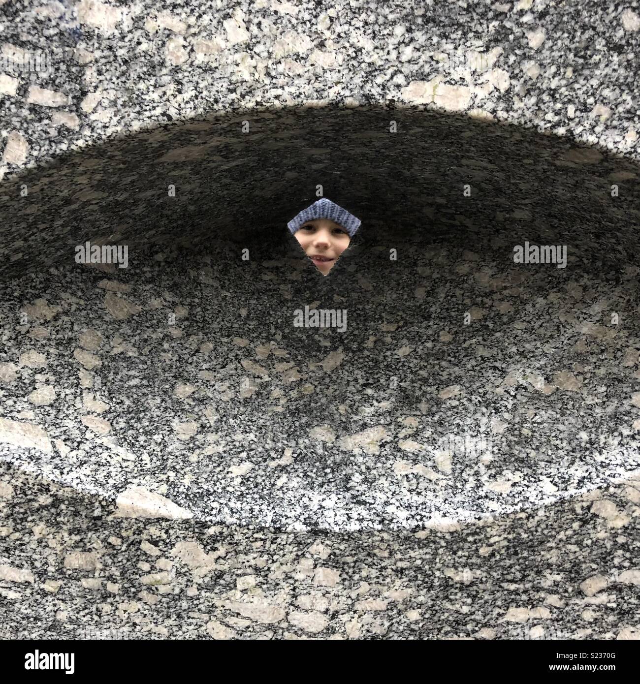 Face In Hole Espanol