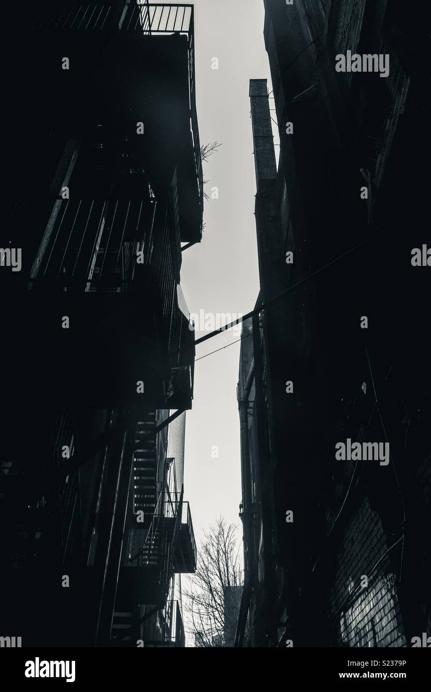 Black and white alleyway Stock Photo - Alamy