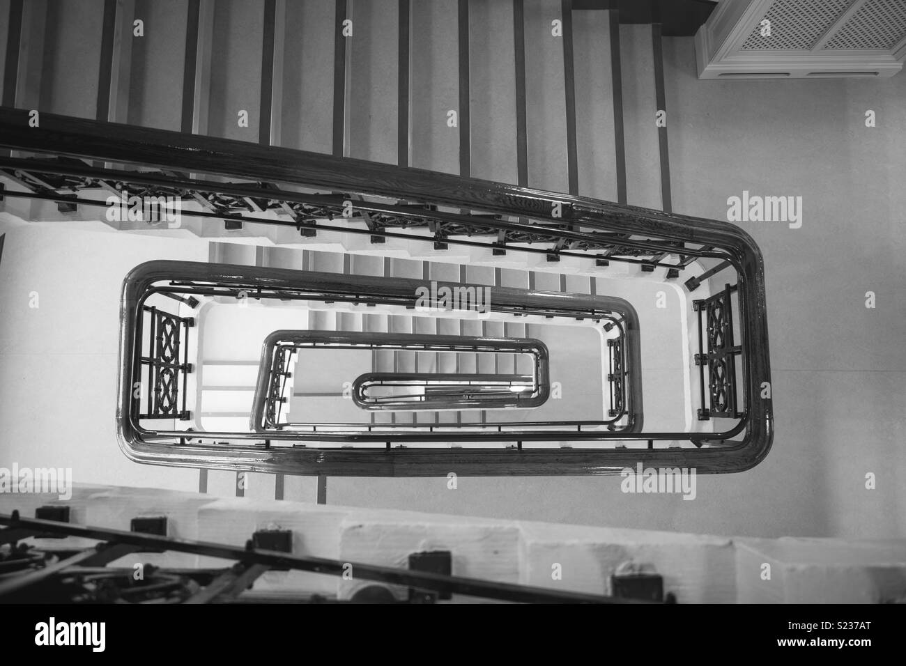 White stair case hi-res stock photography and images - Alamy