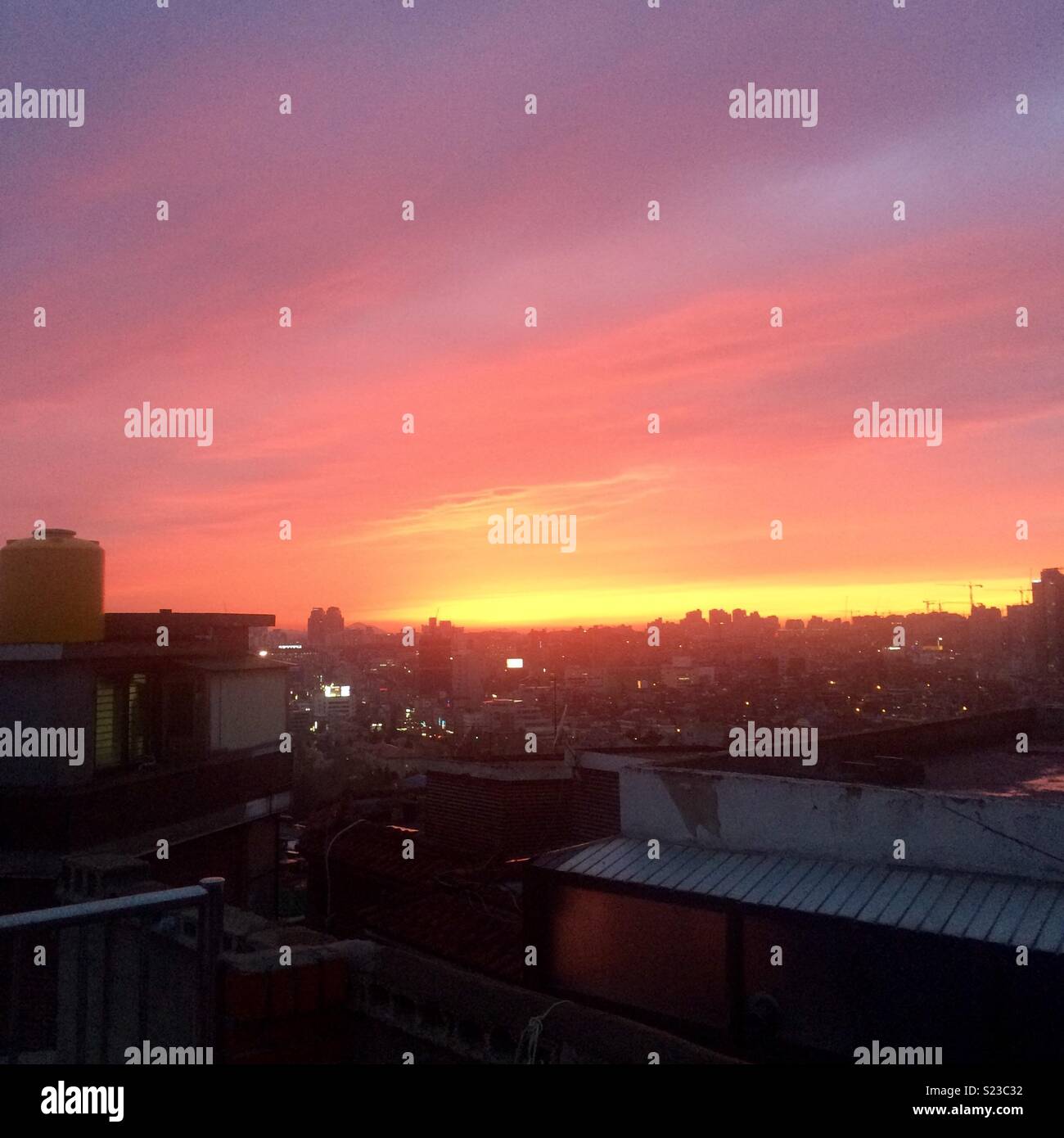 Korean sunset hi-res stock photography and images - Alamy