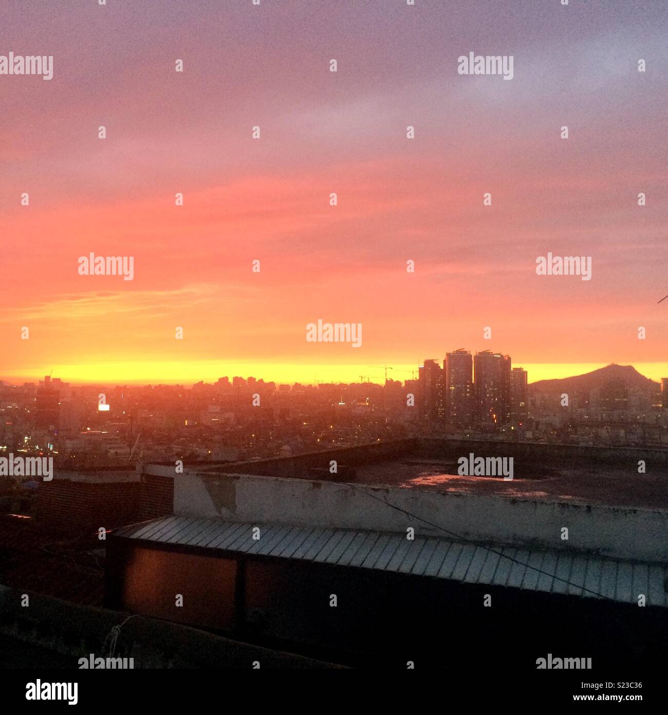 Korean sunset hi-res stock photography and images - Alamy