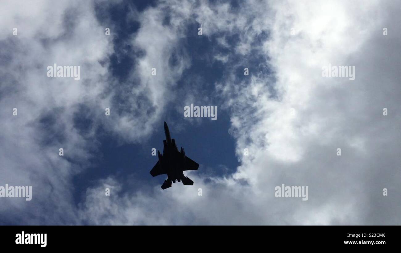 Mach Loop f-15 strike eagle Stock Photo - Alamy