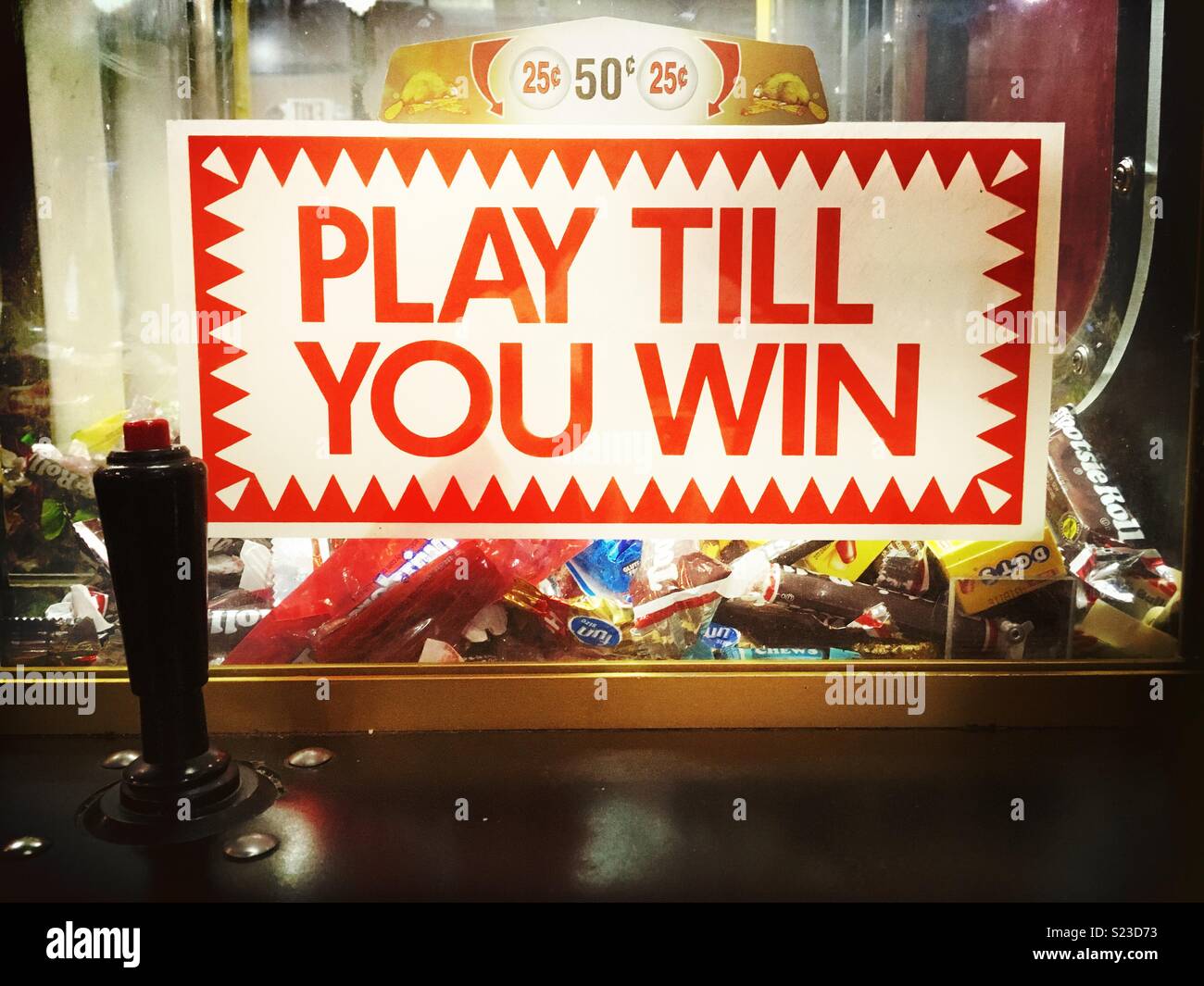 Sign on a vintage style arcade game Stock Photo - Alamy