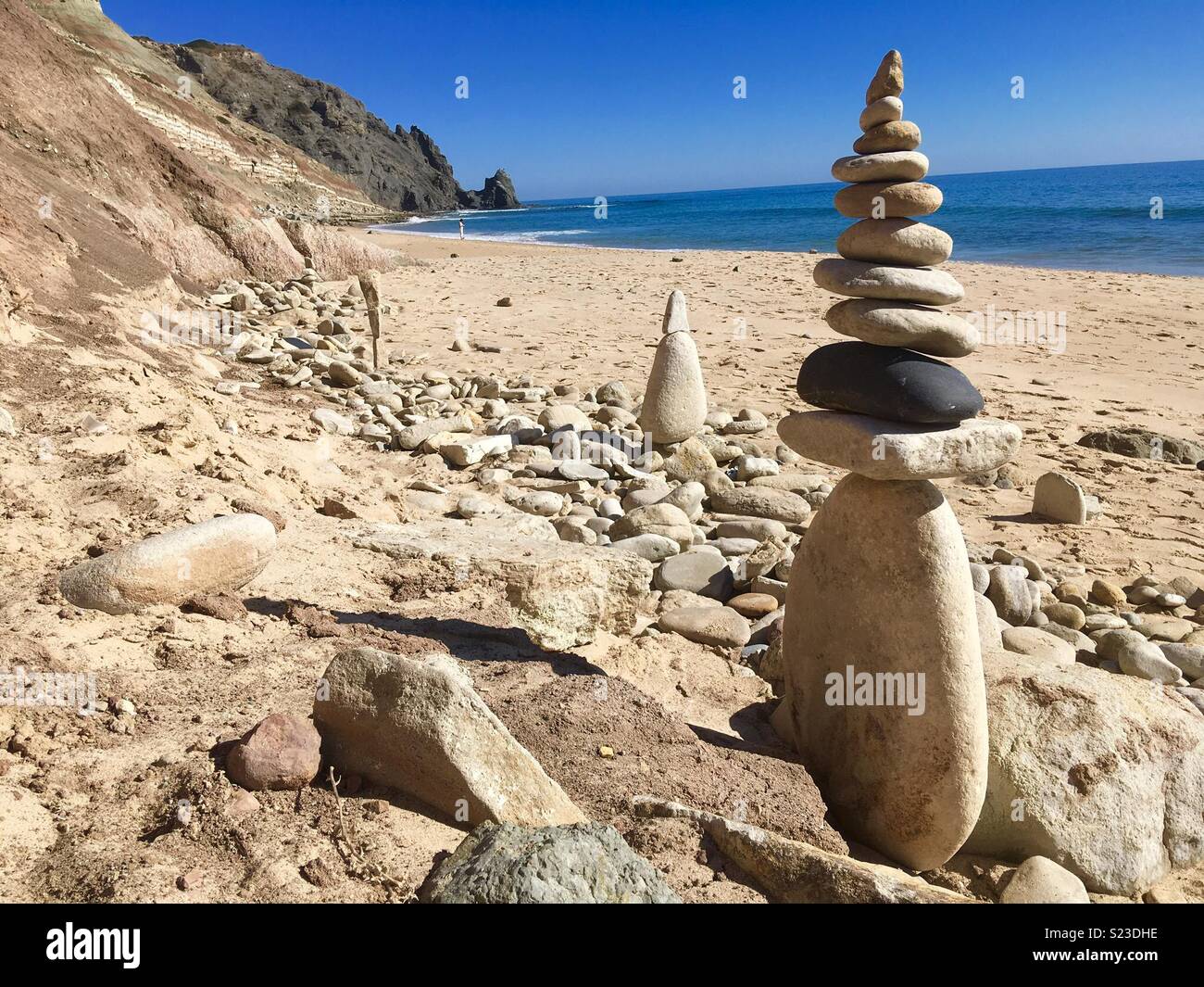 Stone stacking hi-res stock photography and images - Alamy