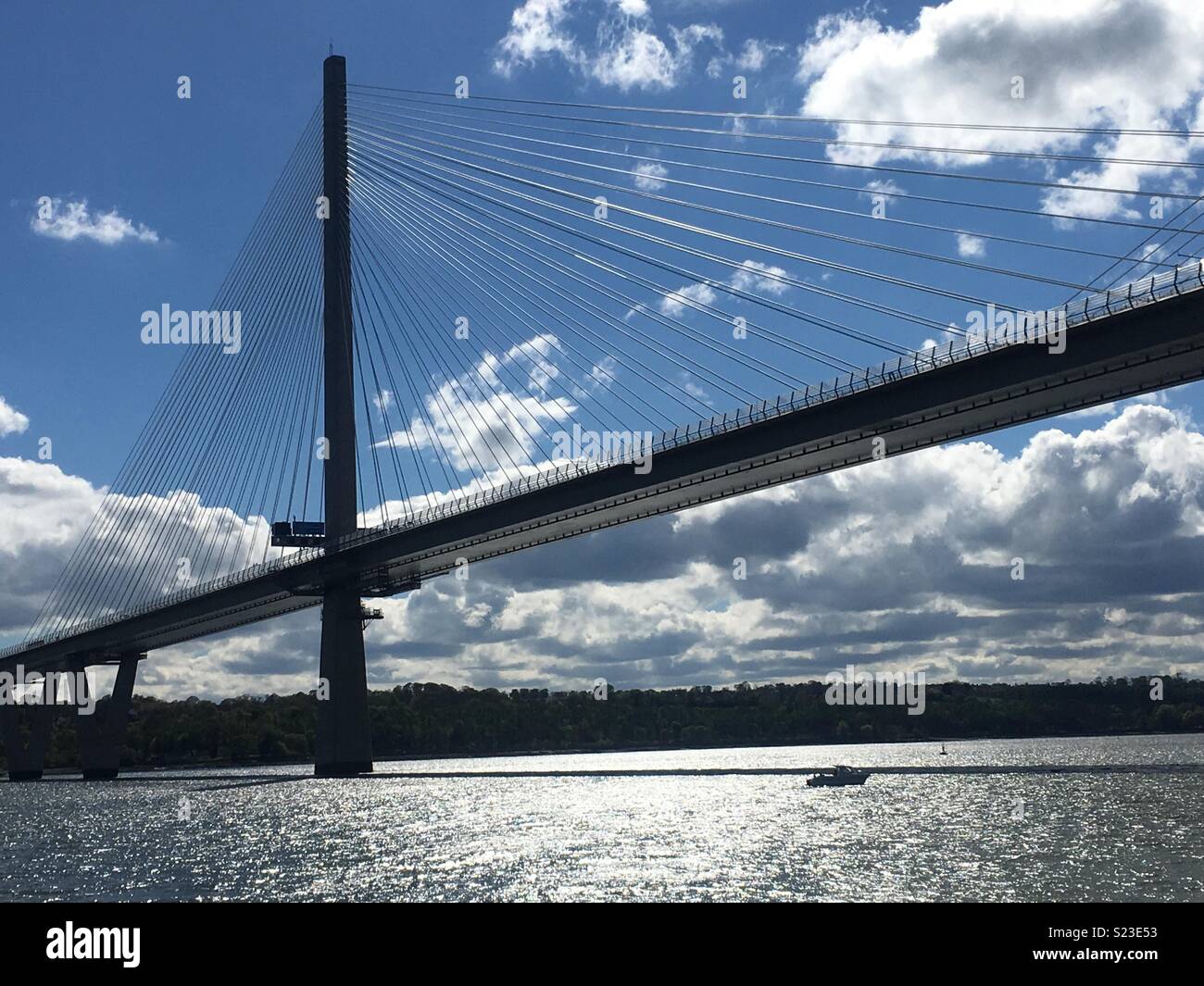 Queensferry crossing hi-res stock photography and images - Alamy