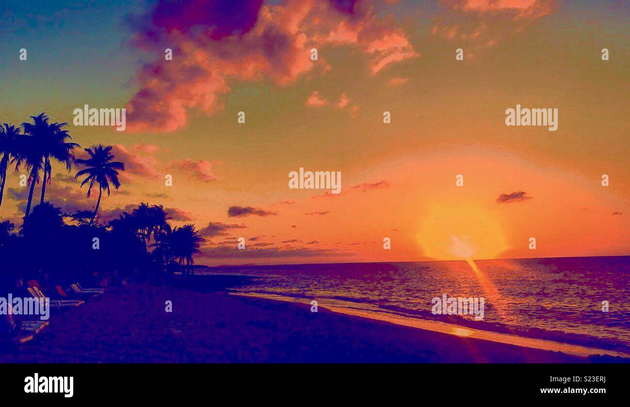 Cuban sunset hi-res stock photography and images - Alamy