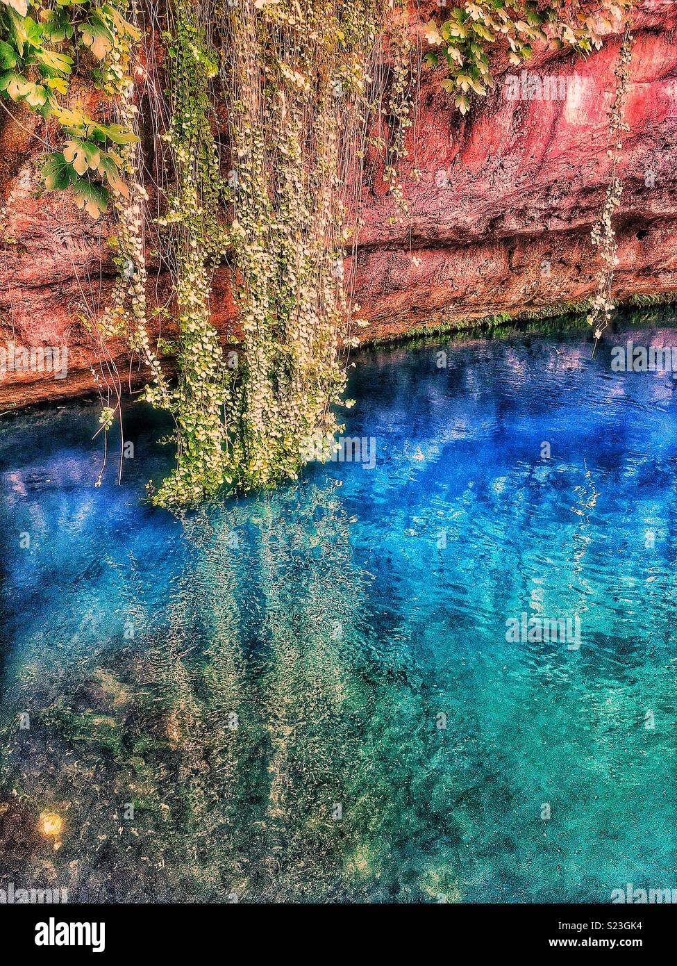 Dropping into water hi-res stock photography and images - Alamy